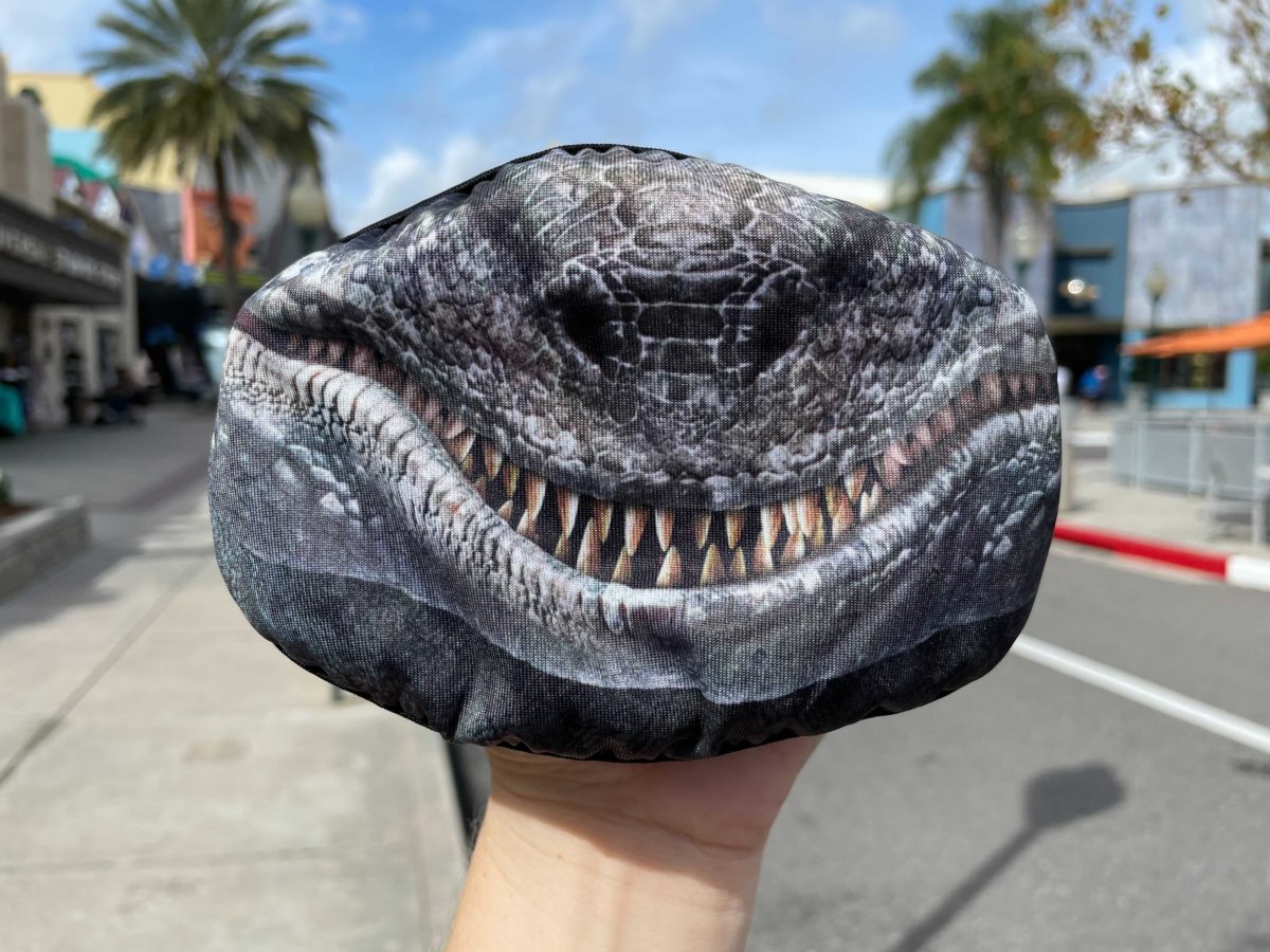New Face Masks Debut at Universal Studios! - Universal Parks Blog