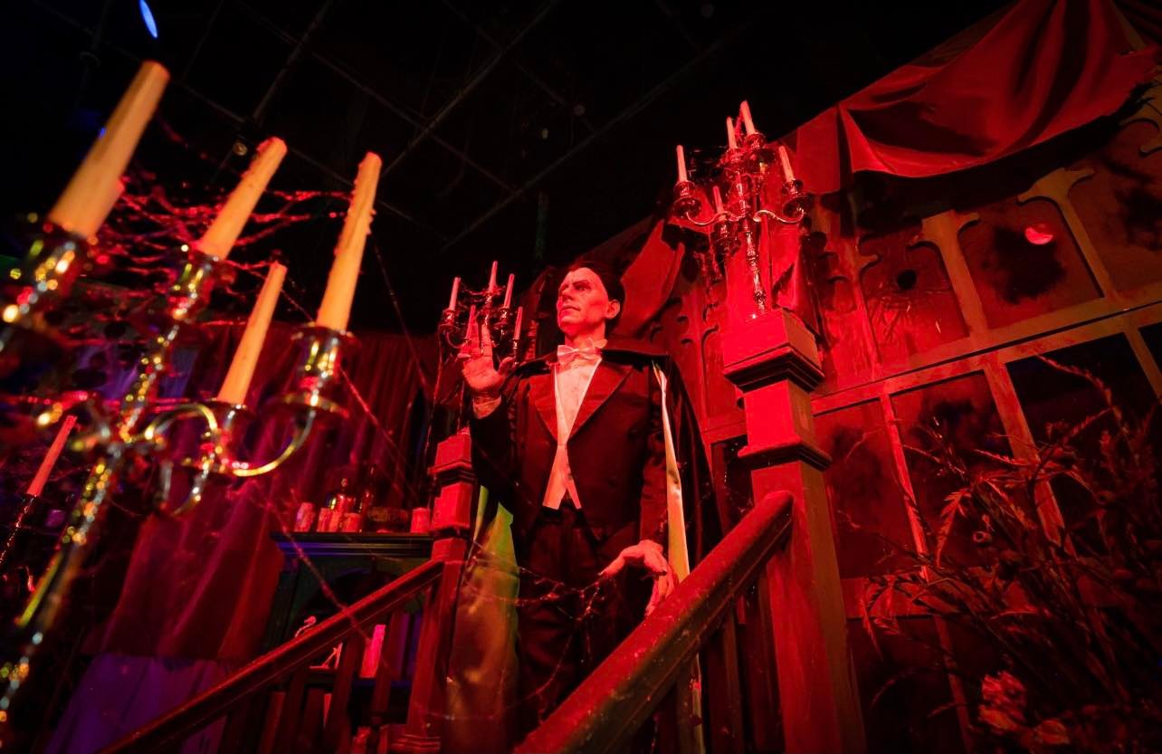 The Universal Monsters Tribute Store Is Now Open At Universal Orlando ...