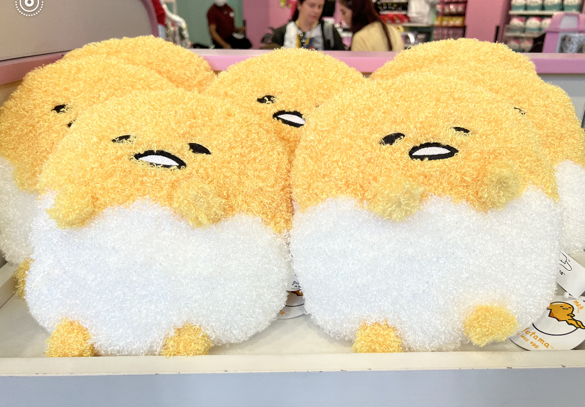 New Merchandise Lands at Hello Kitty Store! - Universal Parks Blog