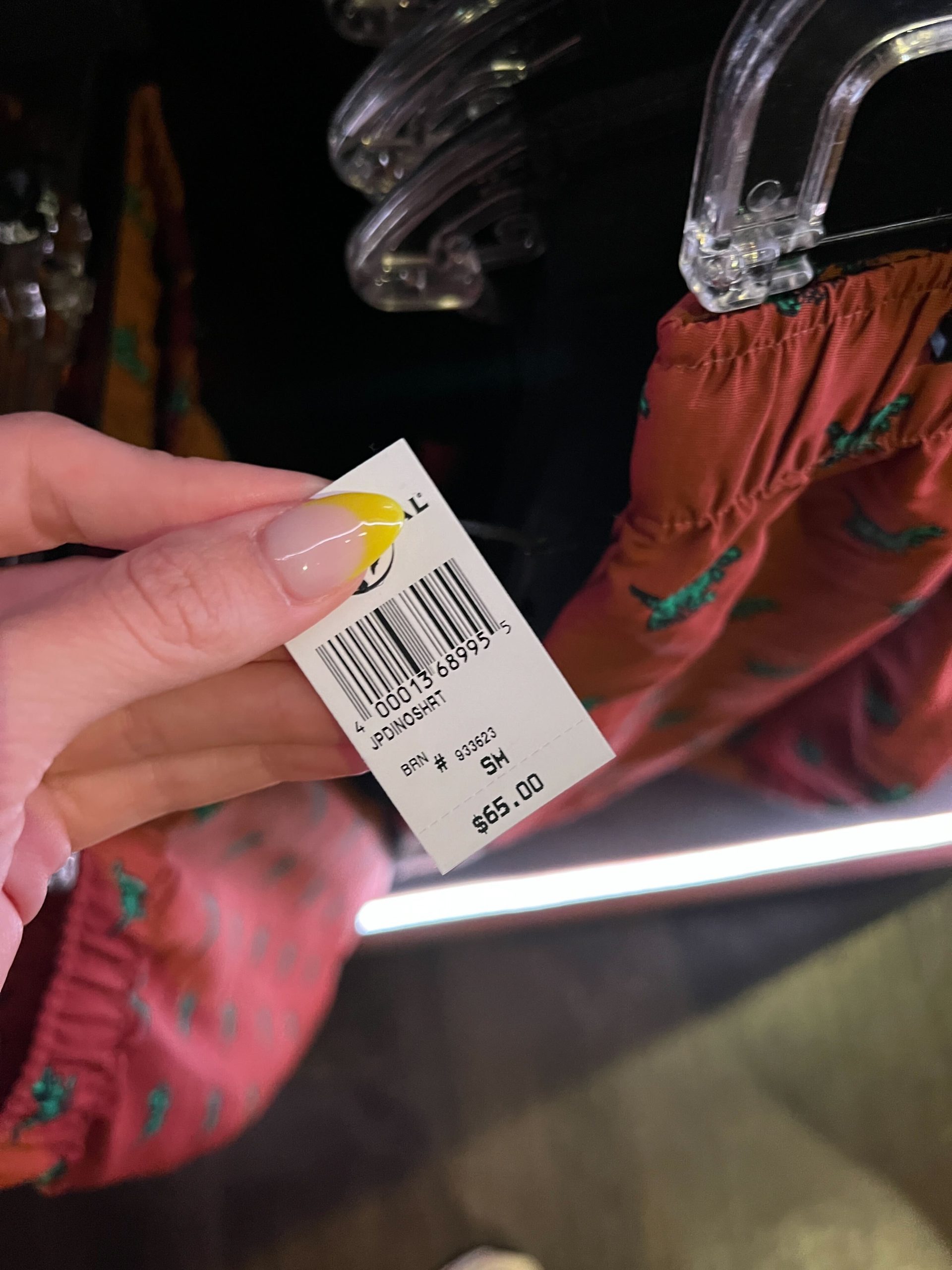 FIRST LOOK: Colossal Jurassic Park 30th Anniversary Merchandise ...