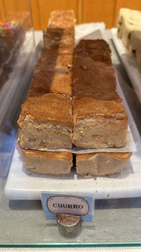 This New Universal Orlando Churro Fudge is a Must-Have Treat ...