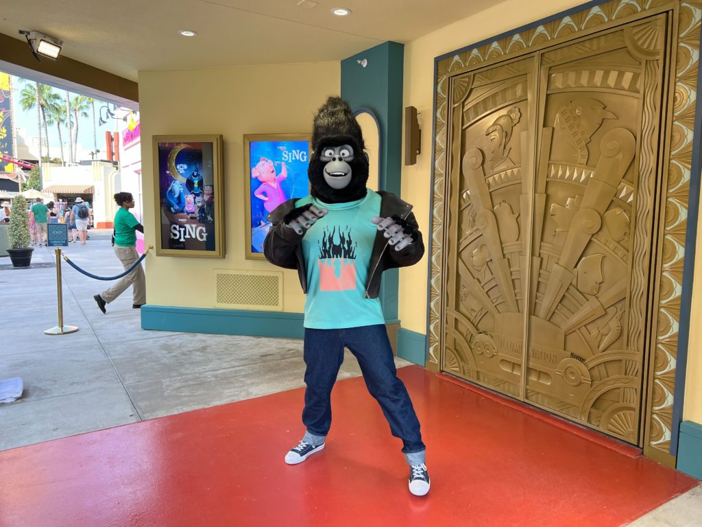 Check Out the Awesome New Meet and Greets at Minion Land! - Universal ...