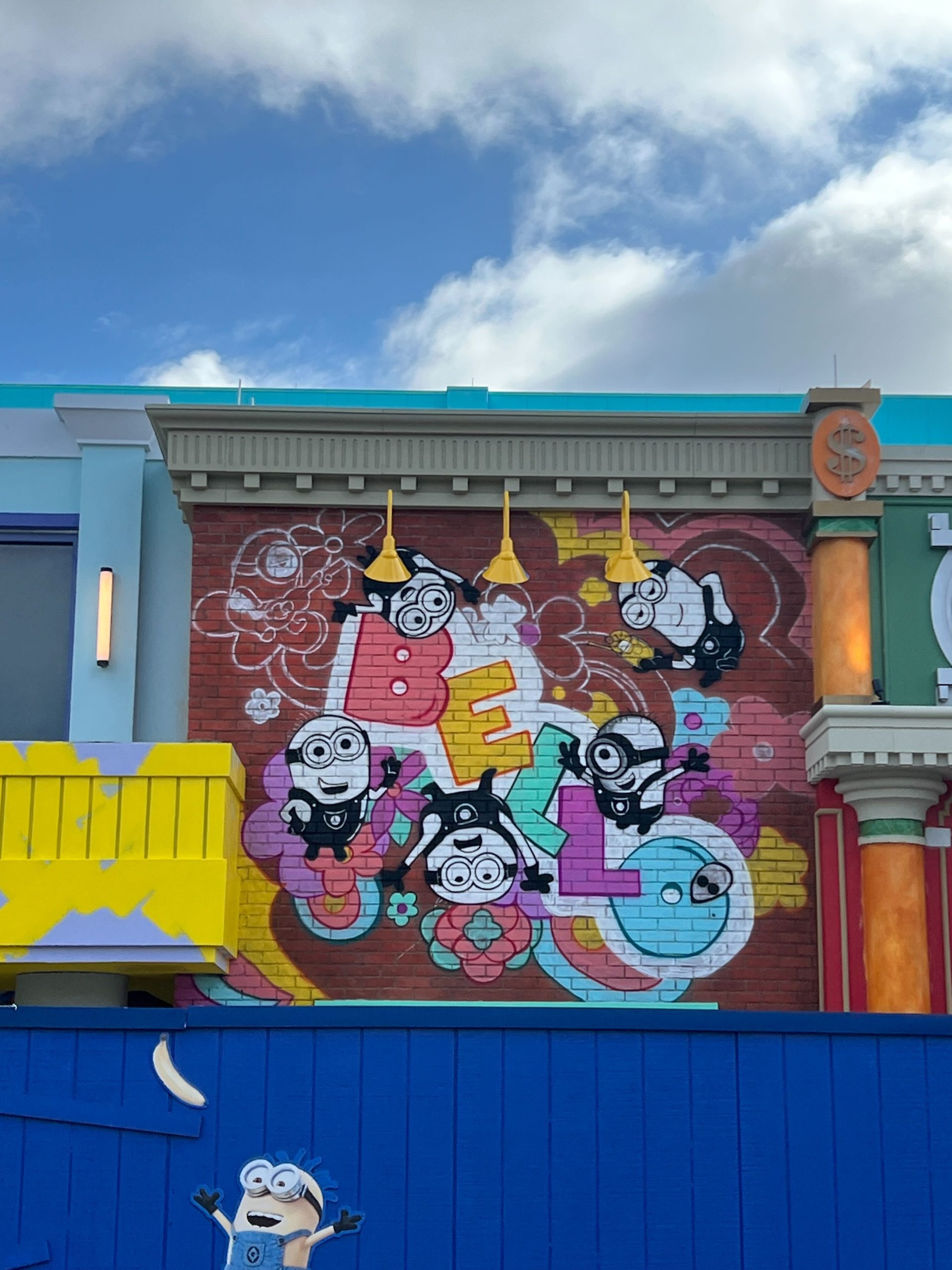 PHOTOS: Brand New Signage Up in Minion Land! - Universal Parks Blog