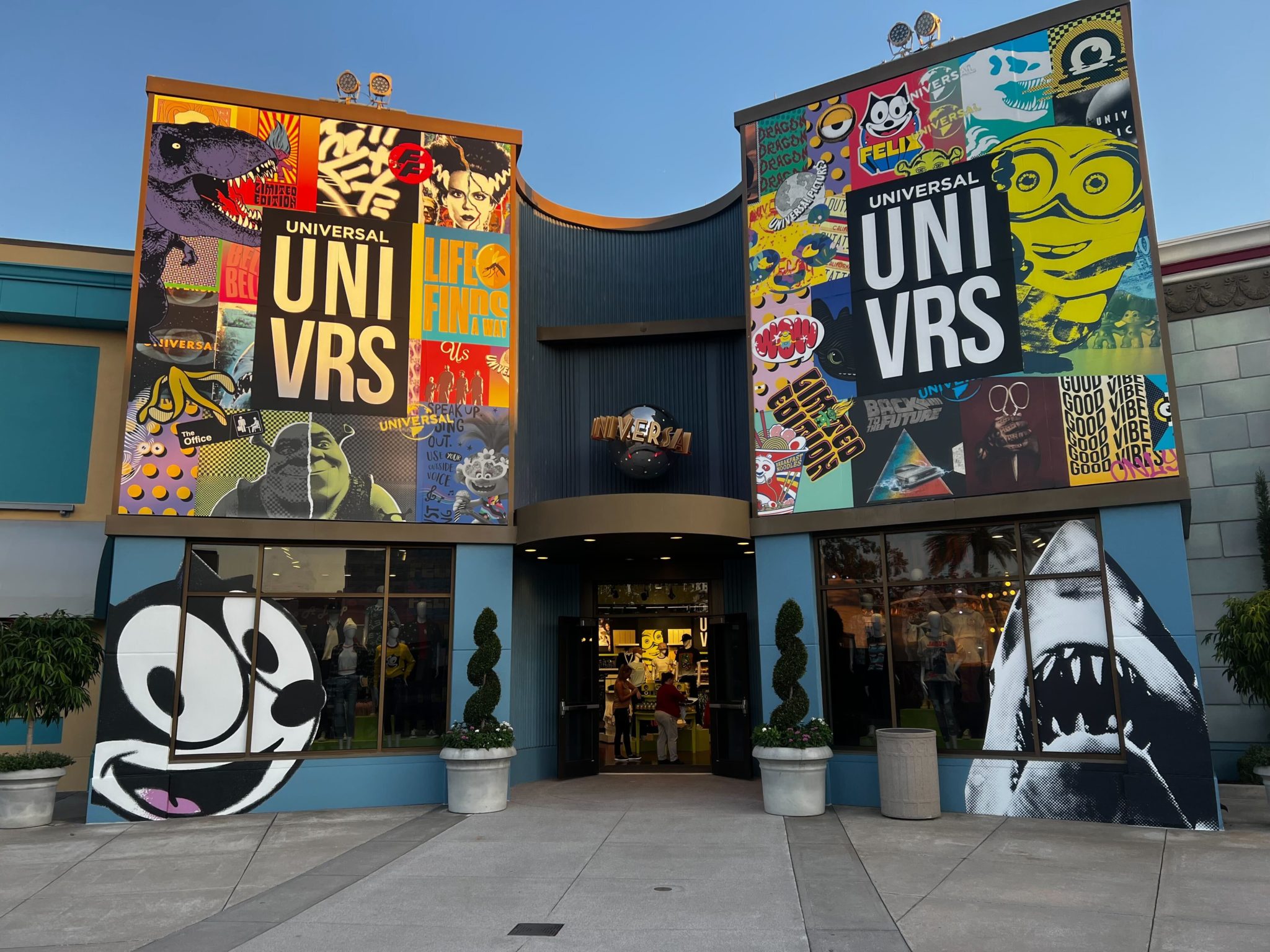 PHOTOS: New UNIVRS Store Gets a Colorful New Look! - Universal Parks Blog