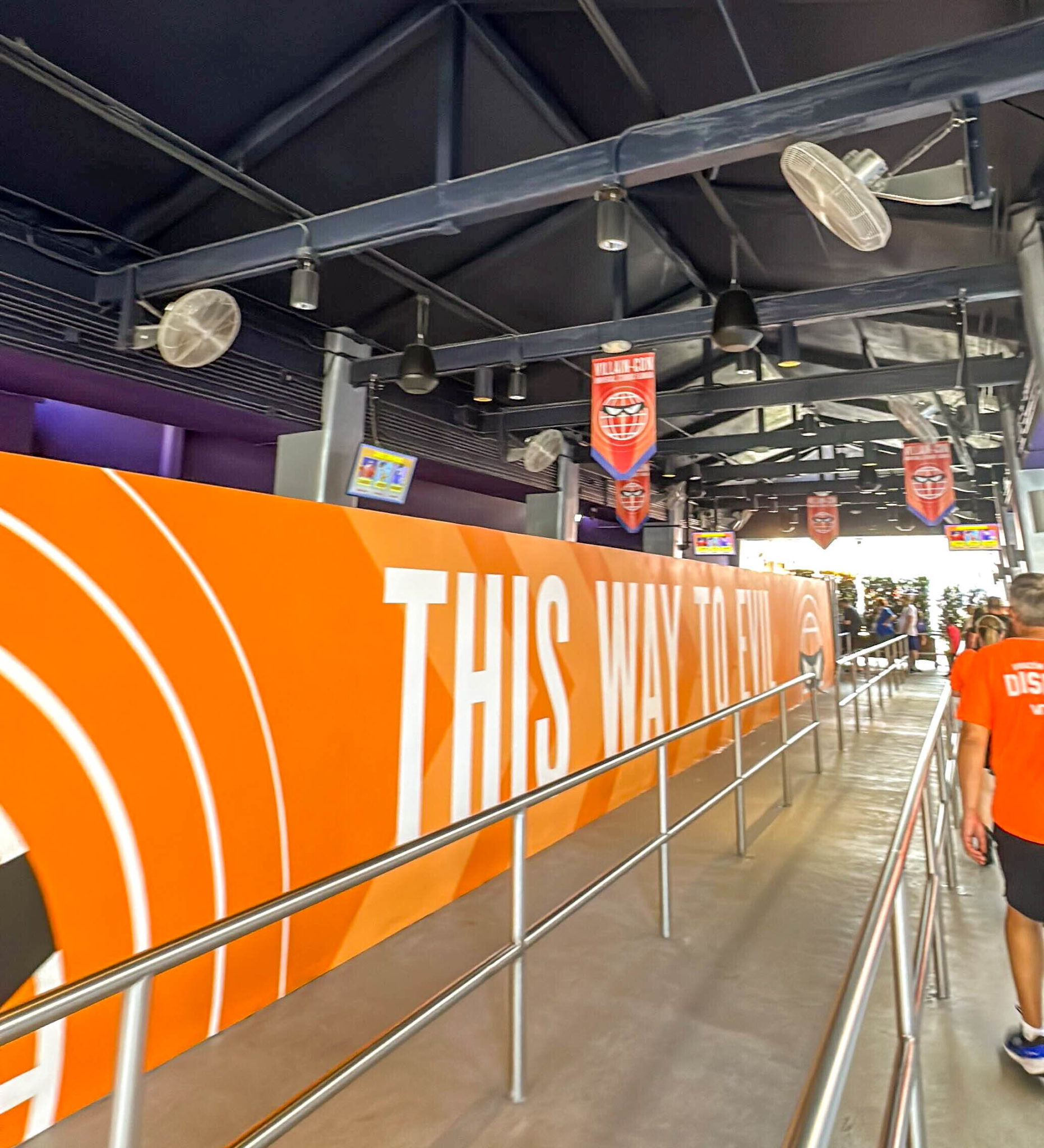 FIRST LOOK: We Experienced Villain-Con Minion Blast Today! - Universal ...
