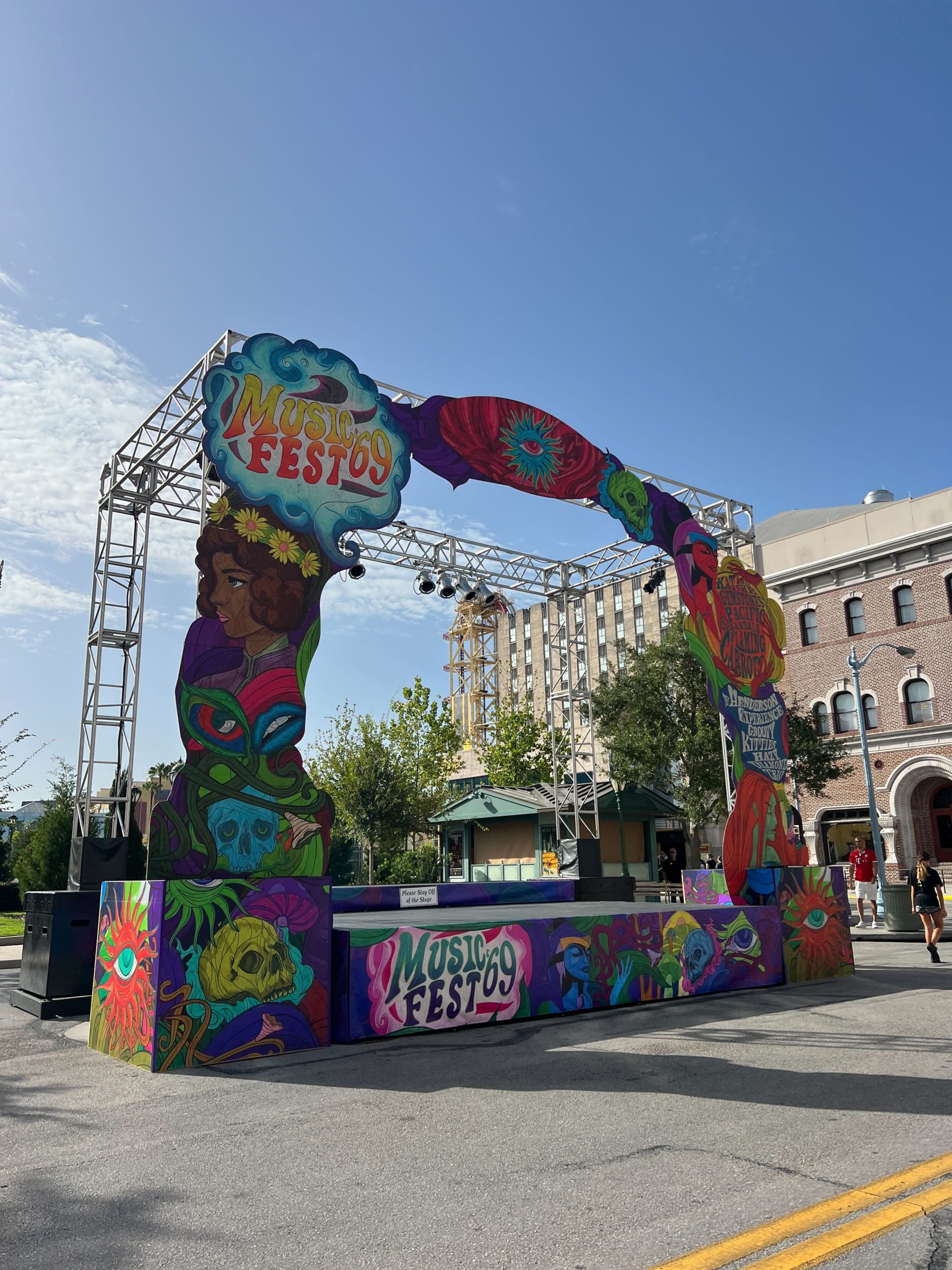 PHOTOS: First HHN Scare Zone Spotted at Universal Orlando Today ...