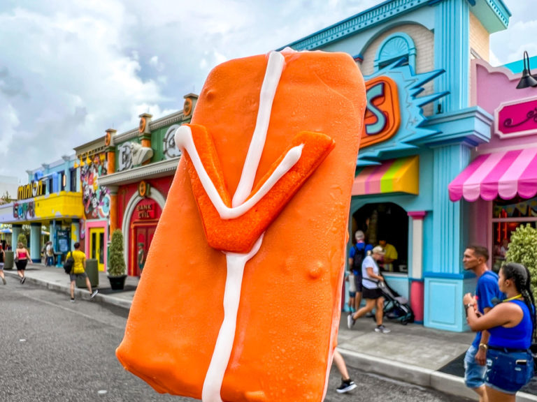 NEW Vector Popsicle in Minion Land at Universal Studios - Universal ...