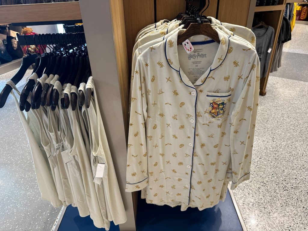 Snuggle Up in NEW Harry Potter Pajamas from Universal Orlando ...