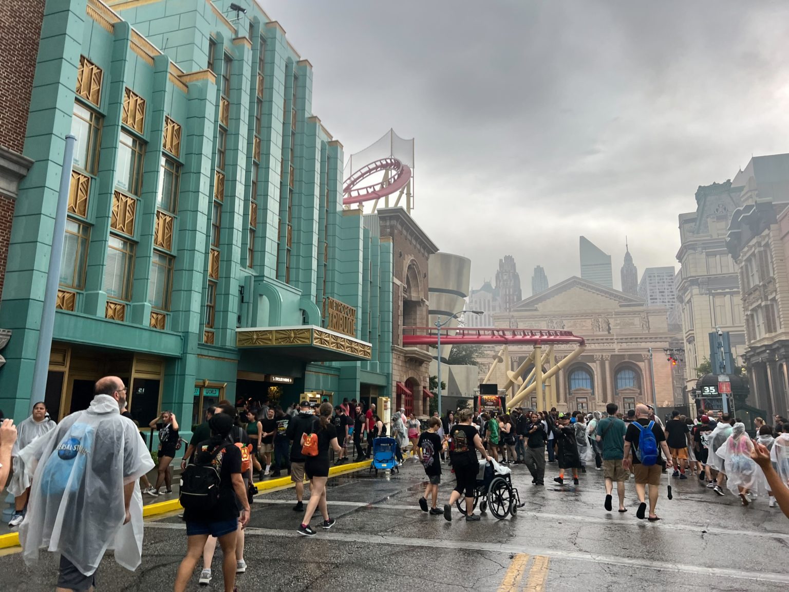 FIRST LOOK: Stranger Things 4 Haunted House at Halloween Horror Nights ...