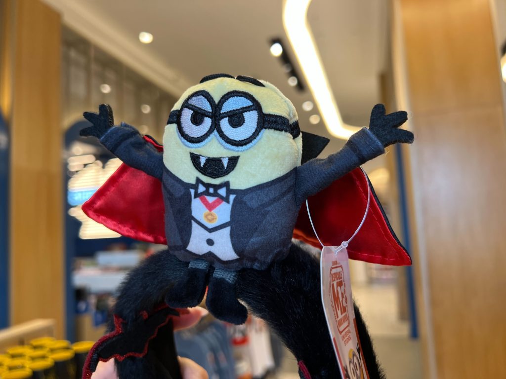 New: This Vampire Minion Headband is a Must-Have! - Universal Parks Blog